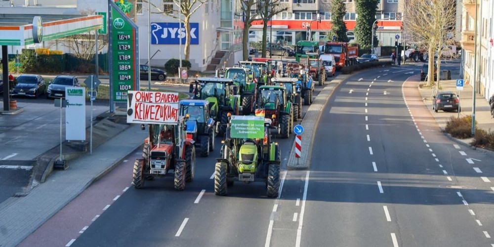Landwirte setzen ein Zeichen - "Wir werden von der Regierung nicht wertgeschätzt!"