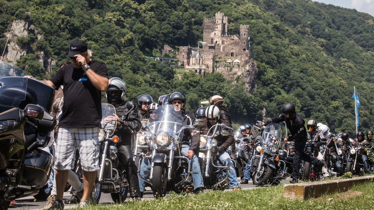 Tausende Harleys erobern Rüdesheim und Pohl