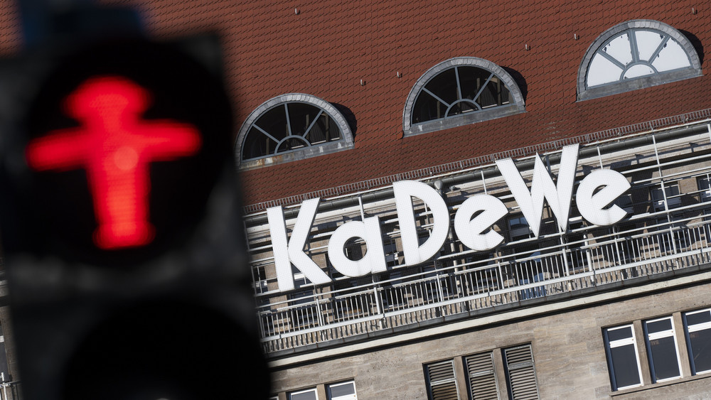 KaDeWe-Gruppe meldet Insolvenz an, Läden bleiben offen