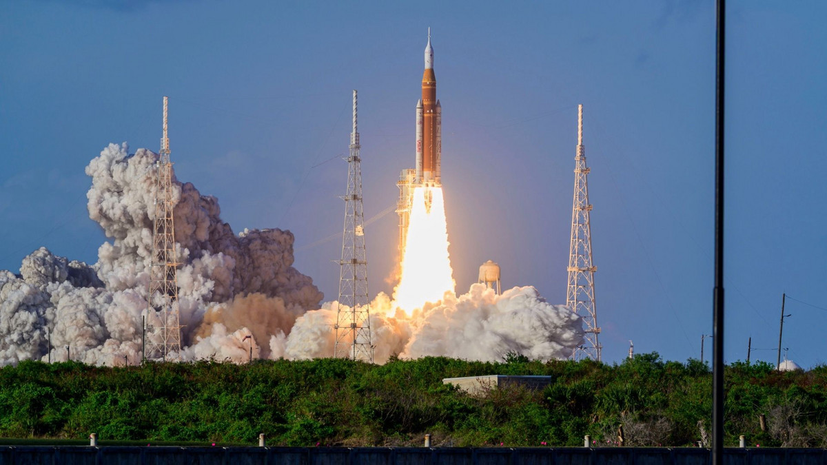 NASA-Astronauten sind unterwegs zum Mond