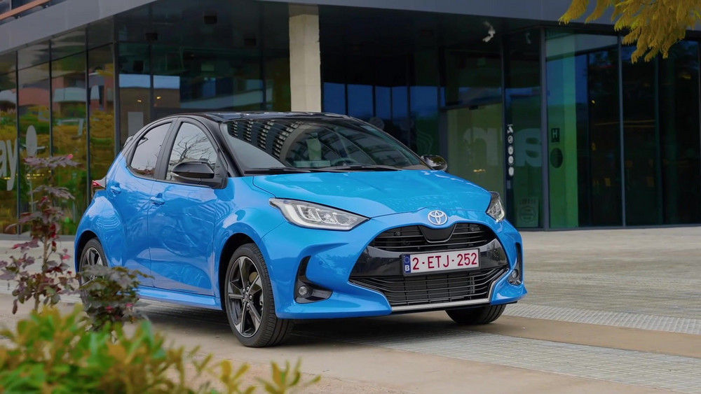Der neue Toyota Yaris Hybrid - Aufgefrischtes Styling und Yaris ...