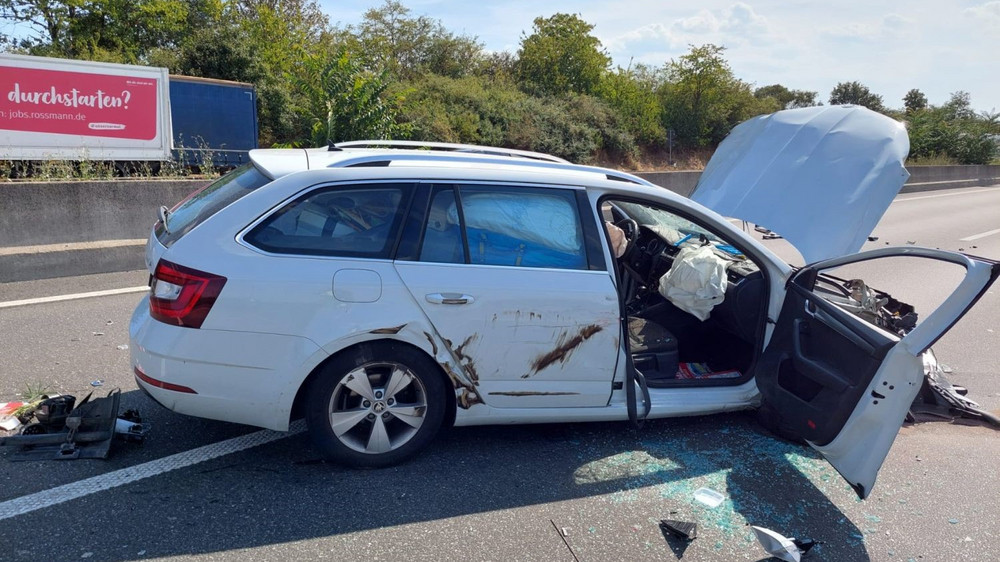 Einstündige Vollsperrung nach Unfall auf der A7