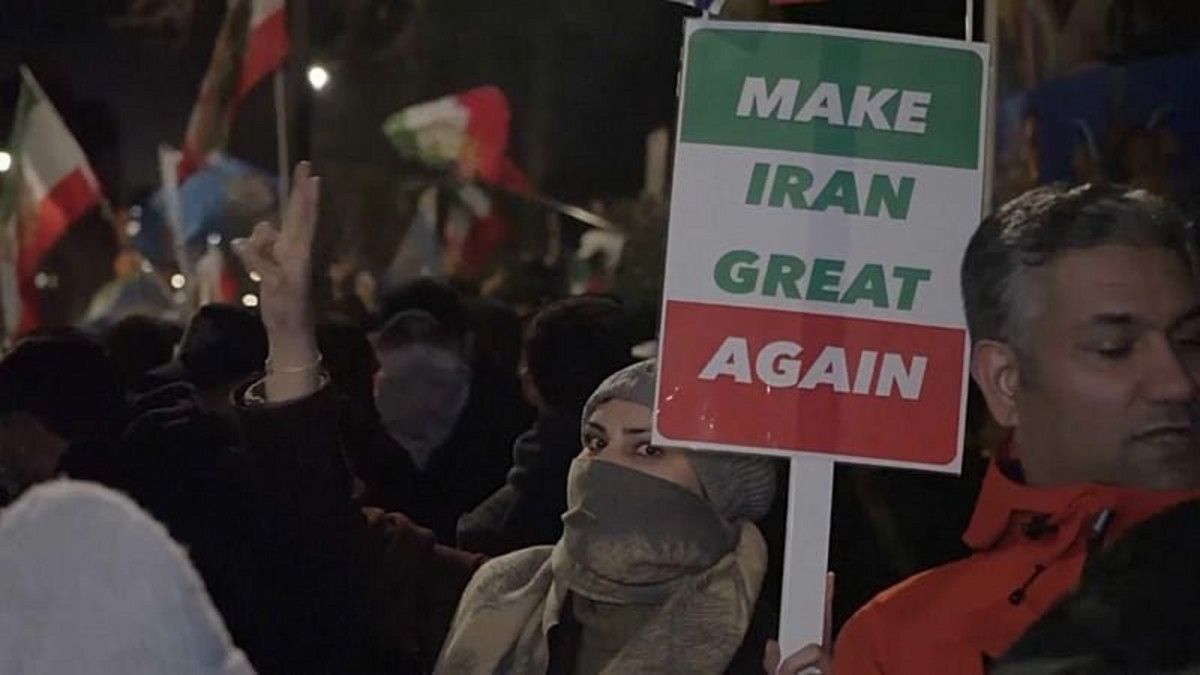 Proteste vor Irans Botschaft in London wegen Unruhen im Iran