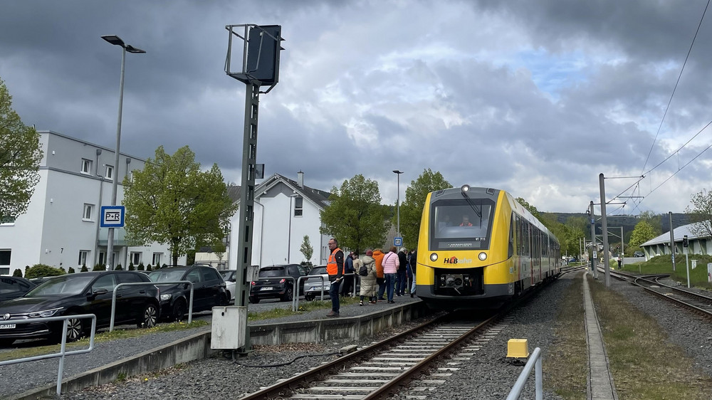 Bauna-Sprinter: Studie soll Machbarkeit der Zug-Verbindung prüfen