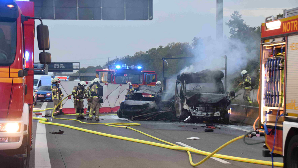 Unfall auf A5 bei Heidelberg: Identität der 2 Toten weiter unklar