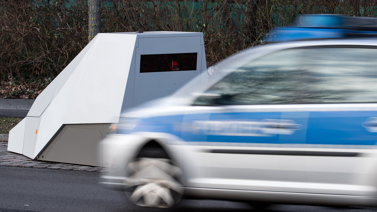 Angriff auf mobilen Blitzer an der A3 bei Wiesbaden-Breckenheim