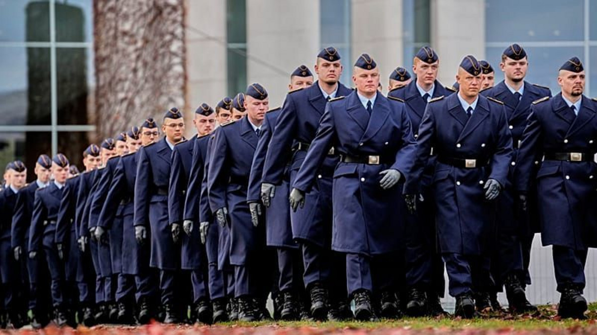 Musterungen beginnen in einem Monat: So sieht Deutschlands neuer ...