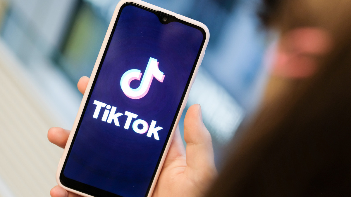 IHK Darmstadt klärt auf: Zwei Azubis wegen Tiktok-Videos gekündigt