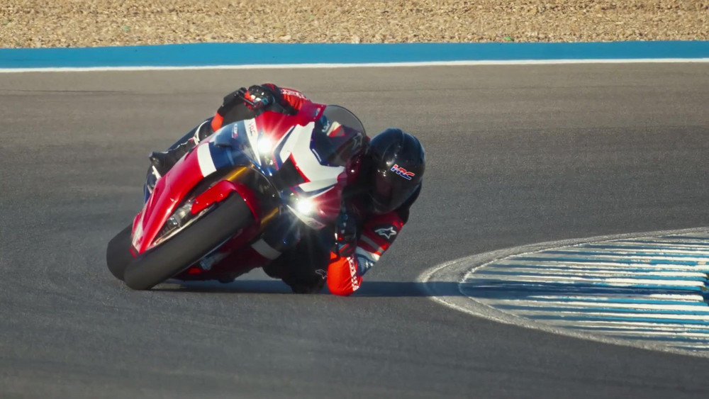 2024 Honda CBR1000RR-R Fireblade Design Preview