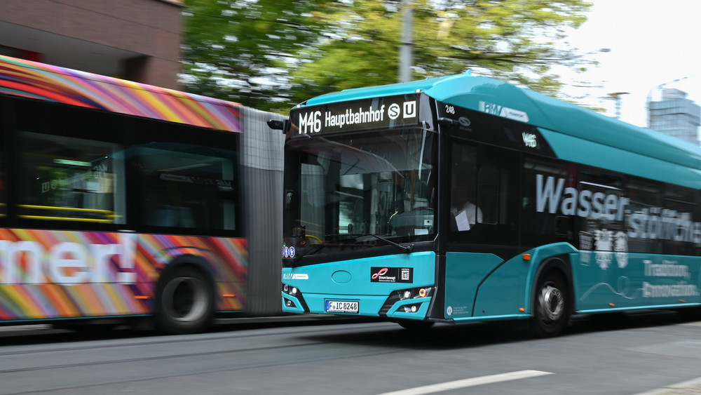 Einigung für ÖPNV: Besserer Tarifvertrag für Hessens Nahverkehr