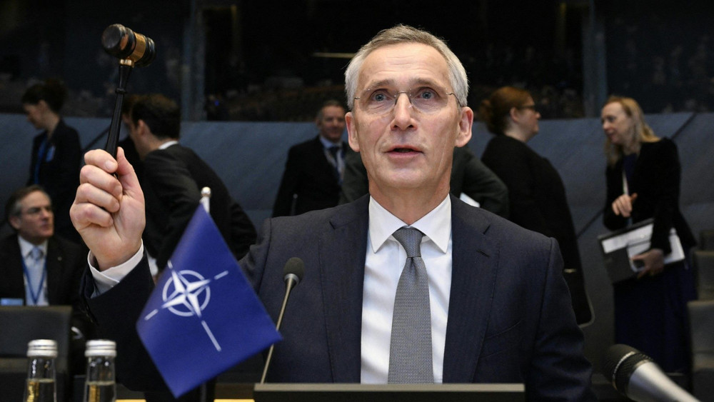 Ukraine: Nato-Chef besorgt über ausbleibende US-Hilfen