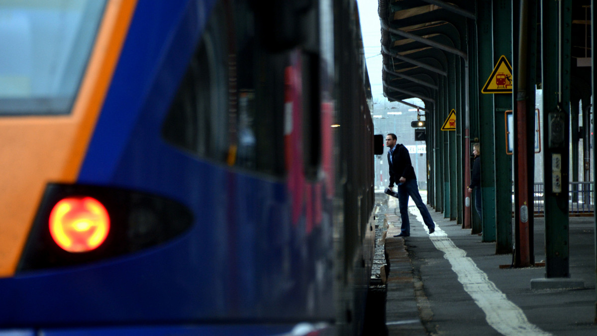 Aggressiver Fahrgast im Zug nach Fulda: Polizei ermittelt