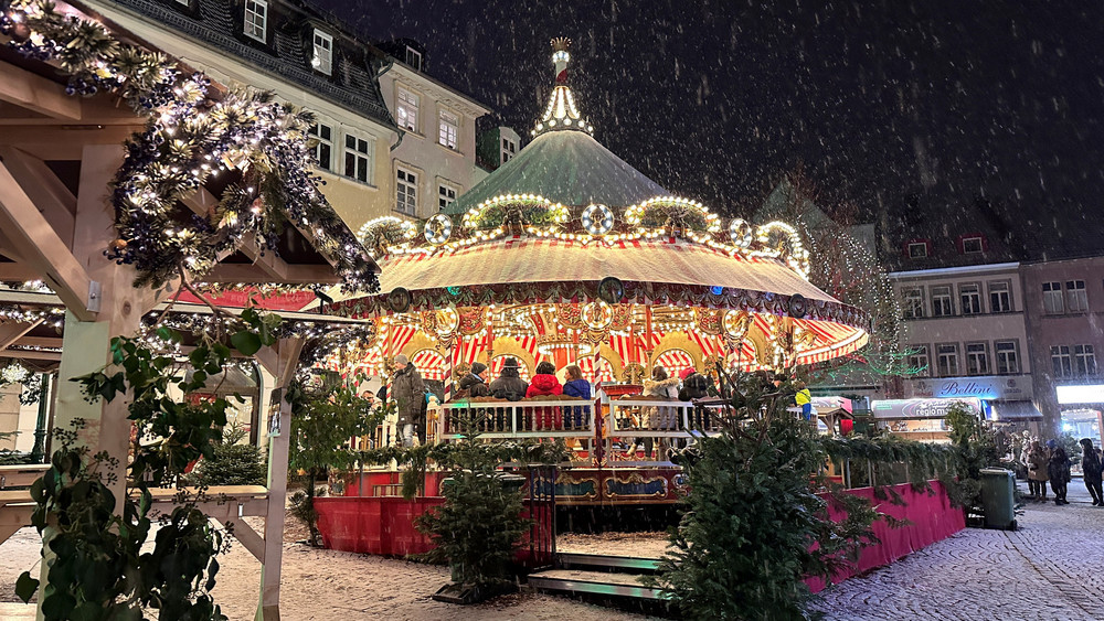 Weihnachtsmarkt Fulda in den Startlöchern: Dieses Jahr mit Eisbahn