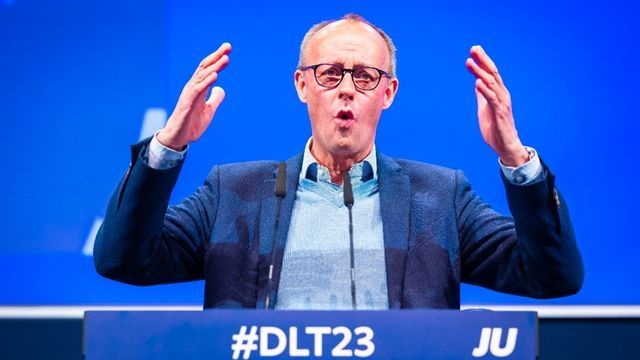 Merz überrascht im Beliebtheitsranking - Ampel-Trio unbeliebter als Alice Weidel