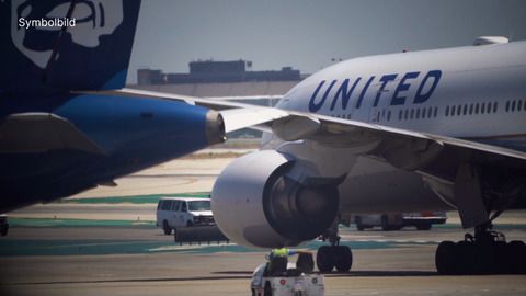 Erneut Zwischenfall: Boeing-Maschine verliert Rumpfteil im Flug