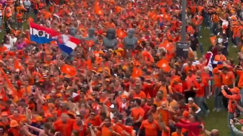 Vor dem Achtelfinale: Oranje-Fans erobern München