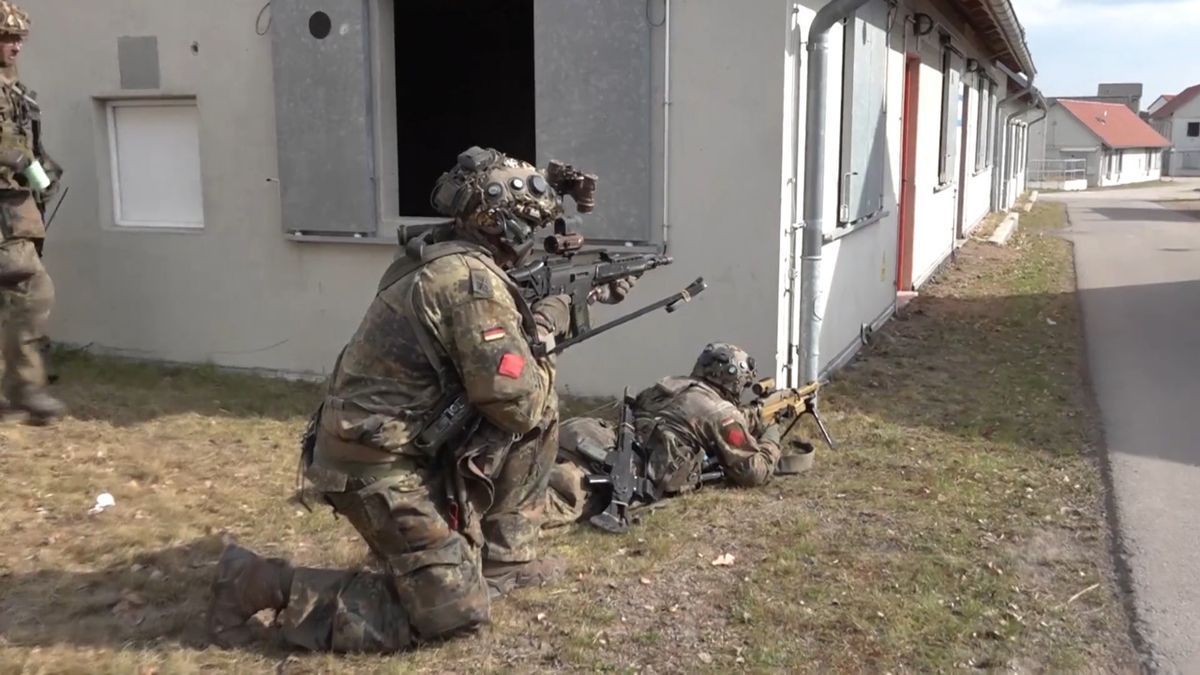 Krach um Wehrdienst: Koalition hält dennoch an Zeitplan fest